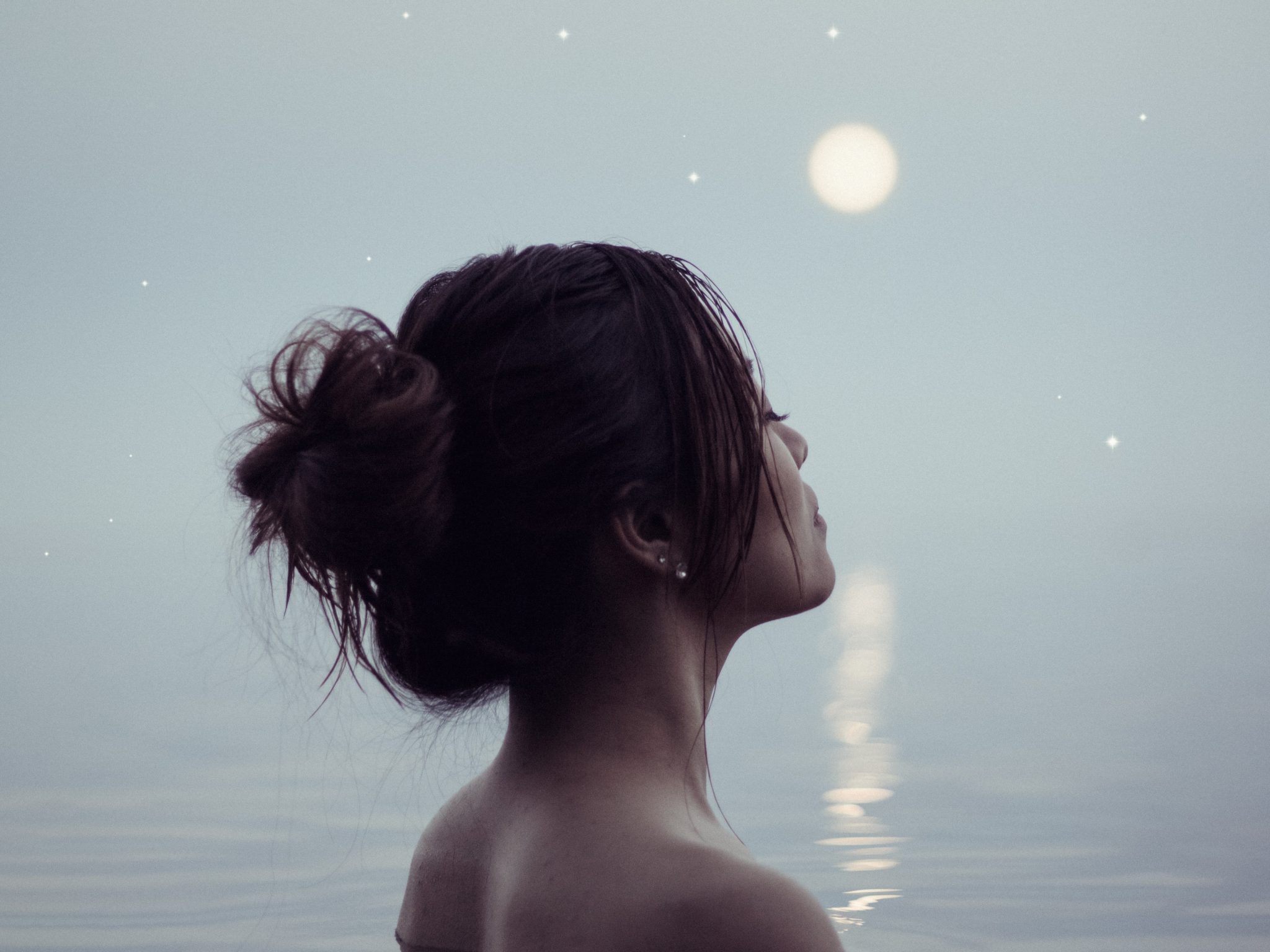 12 Magical Full Moon rituals to ground your energy